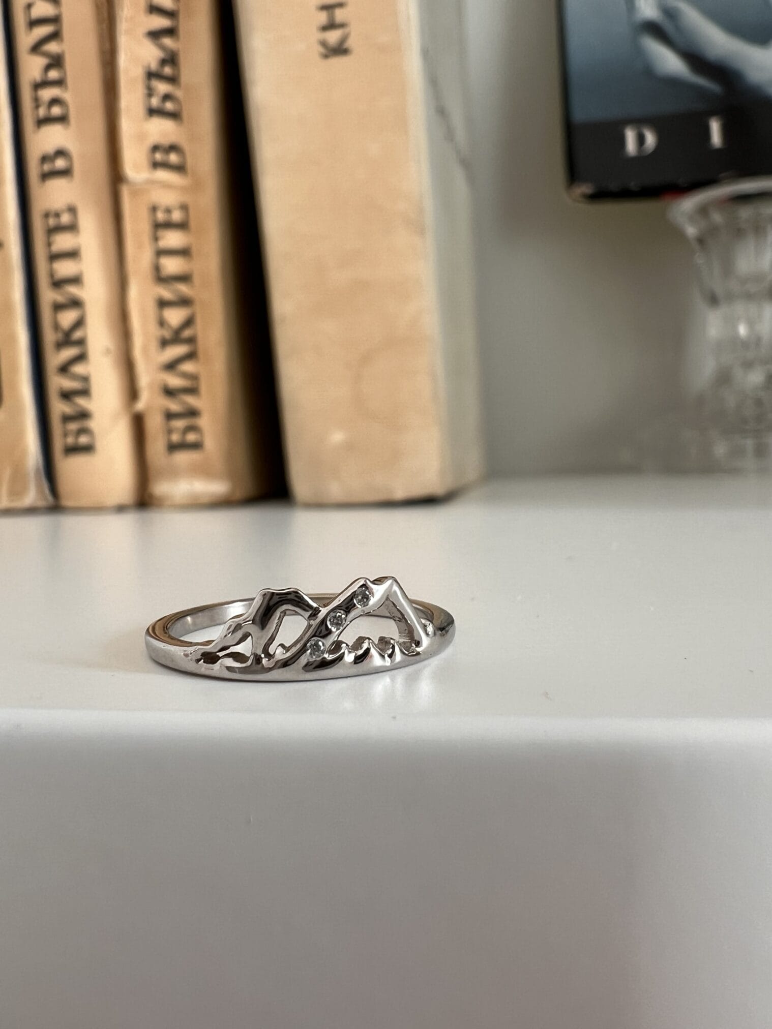 Volcano ring with three diamonds - Efirgems